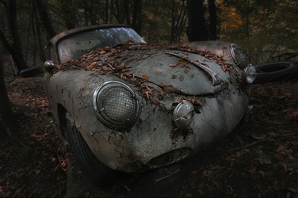 80 Impressive Examples Of Urban Decay Photography | Envato Tuts+